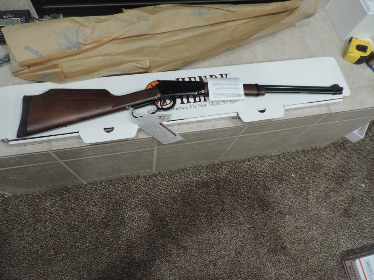 Henry 17 Hmr Rifle Lever Action New In The Box With No Reserve .17 Hmr ...