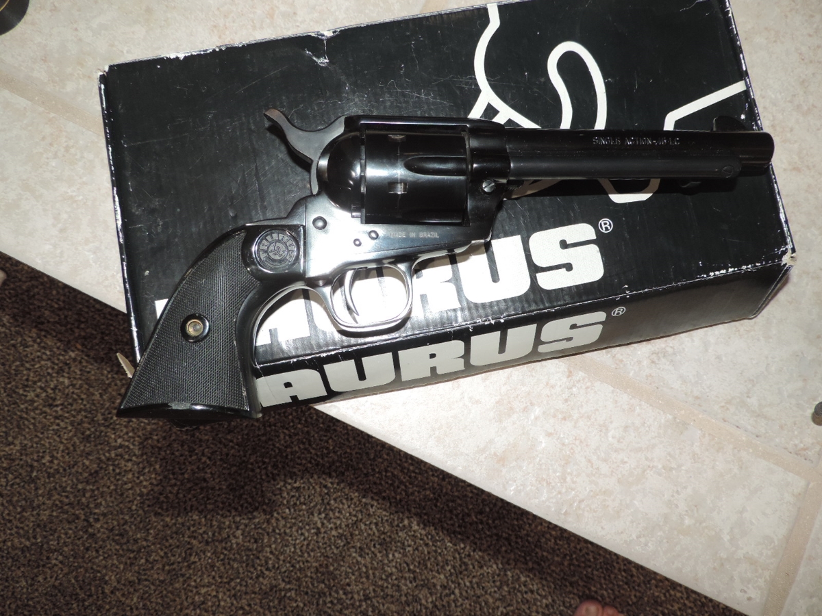 TAURUS SINGLE ACTION 45 LONG COLT IN THE BOX NO RESERVE