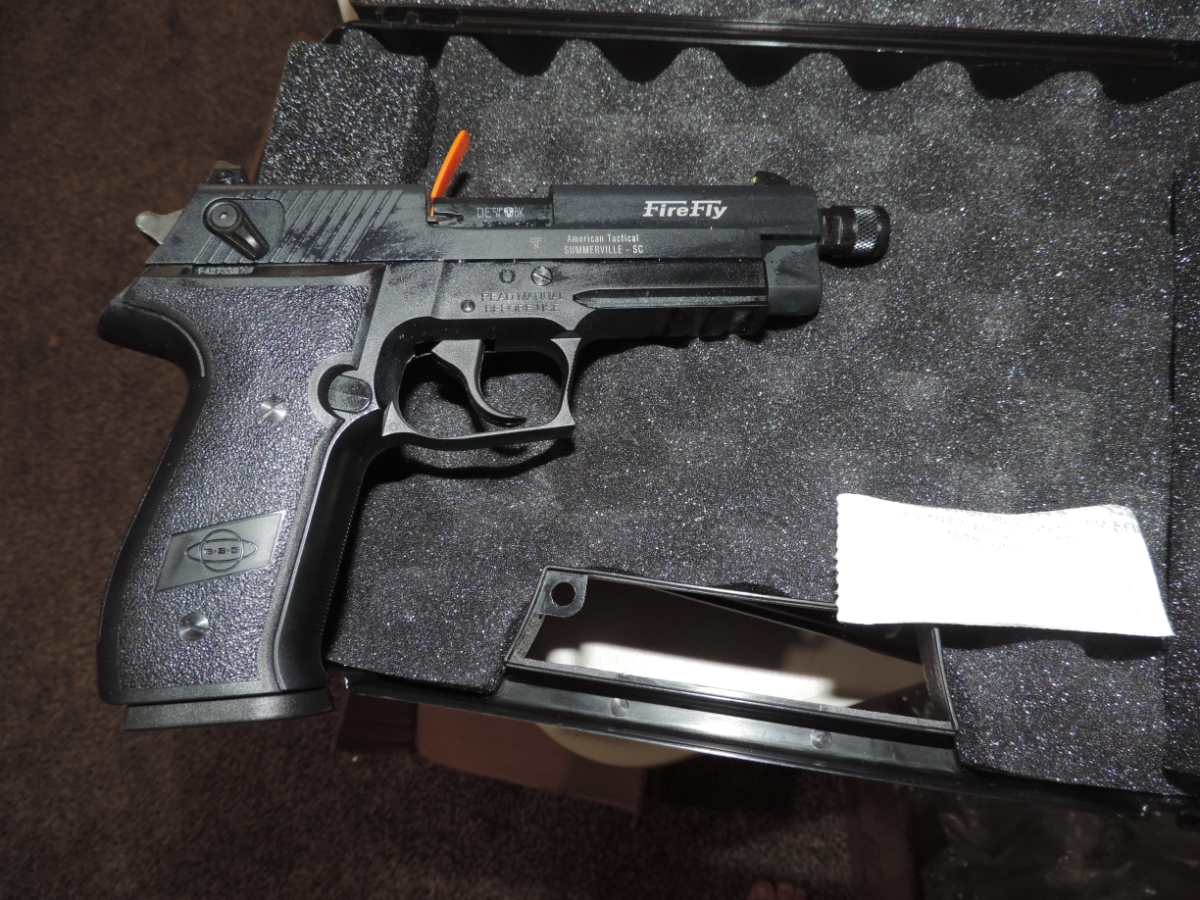 GSG FIREFLY 22 LONG RIFLE WITH THREADED BARREL NEW IN BOX NO RESERVE