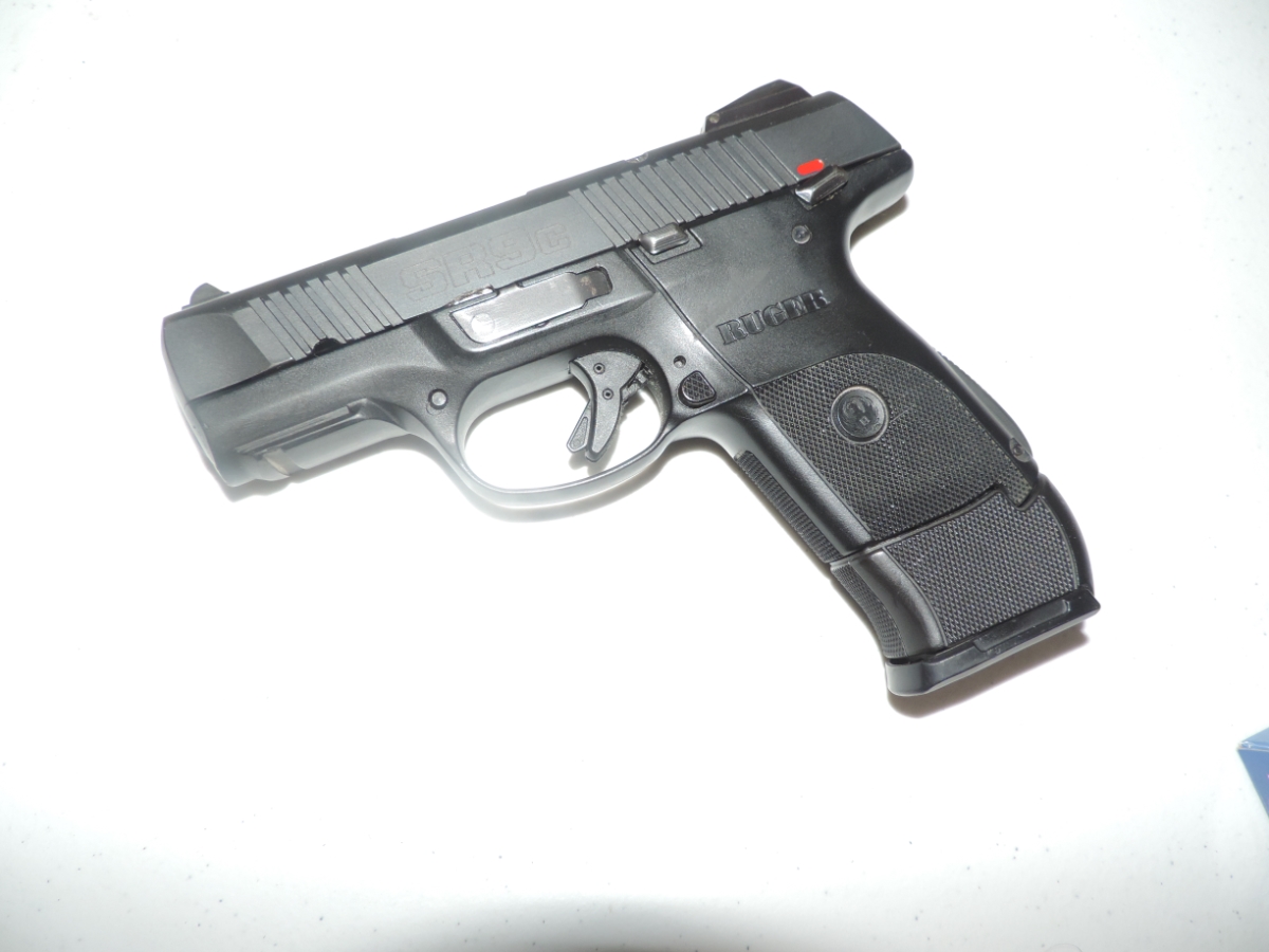 - RUGER SR9C IN 9MM 17 SHOT MAG WITH NO RESERVE - Picture 2