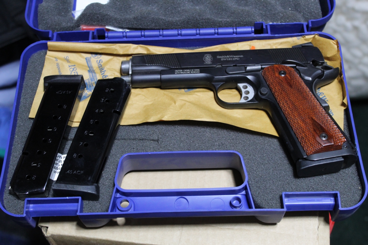 Smith Wesson 1911pd In 45 Acp With 3 Mags No Reserve .45 Acp For Sale ...