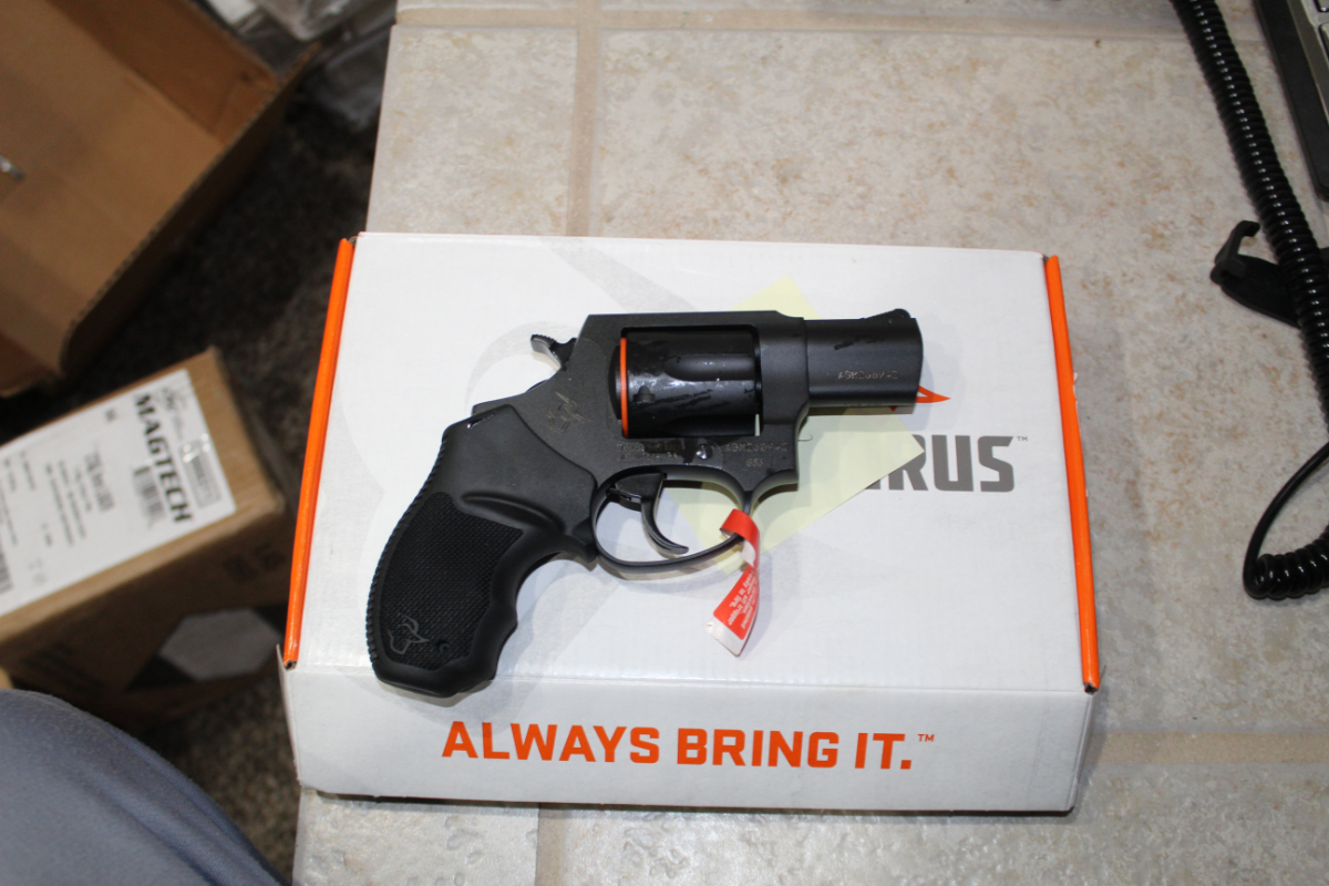 Taurus 856 In 38 Special Snubby No Reserve .38 Special For Sale at ...