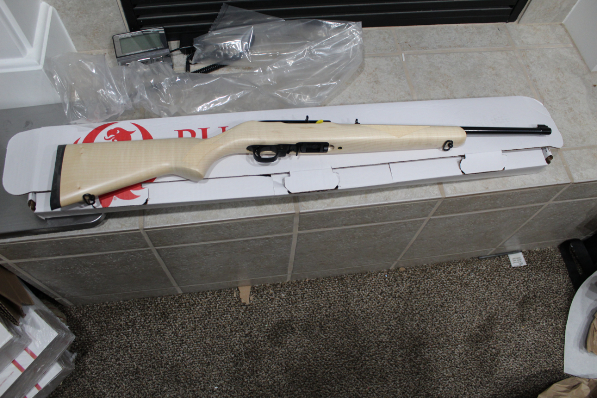 Ruger 10-22 Deluxe Checkered Maple Sporter Gun New In The Box No ...