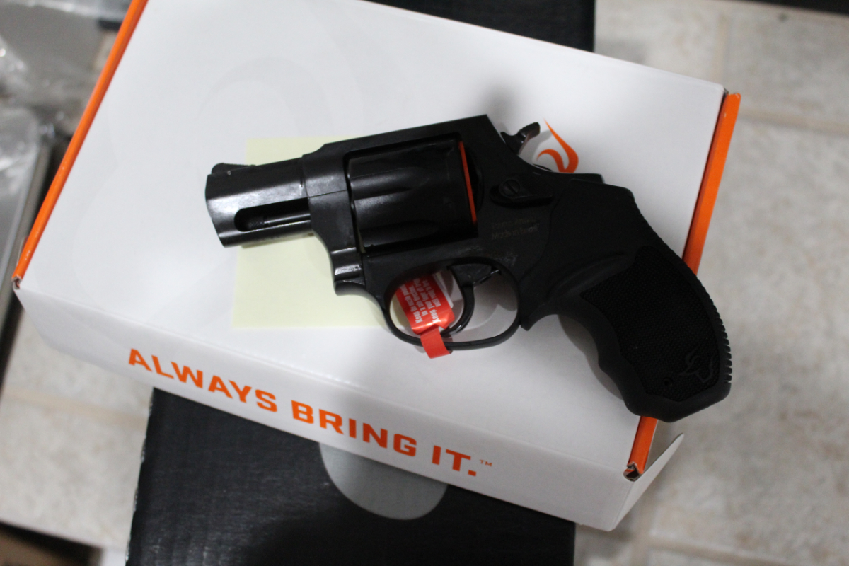 TAURUS 856 IN 38 SPECIAL SNUBBY NO RESERVE