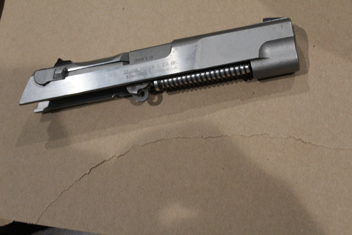 Ruger P85 Stainless Slide In 9 Mm Like New No Reserve For Sale at ...