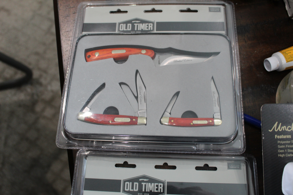 3 Sets Of Knifes With No Reserve Uncle Henry And Old Timmer No Reserve ...