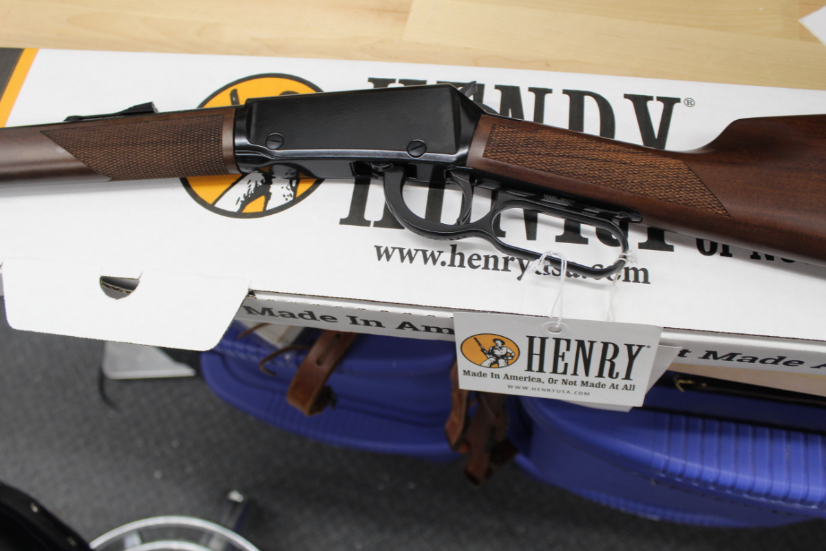 Henry Hoo1v In 17 Hmr Deluxe Checkered Stock Is New In The Box With No ...