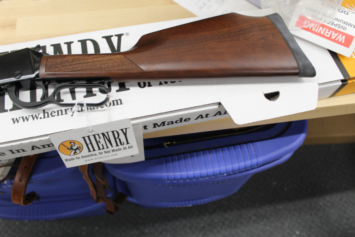 Henry Hoo1v In 17 Hmr Deluxe Checkered Stock Is New In The Box With No ...