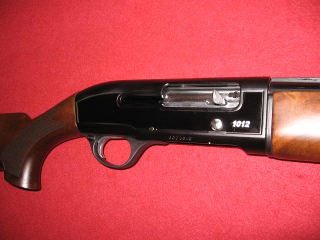 Smith & Wesson 1012 12 Gauge Semi-Auto Shotgun For Sale at GunAuction ...