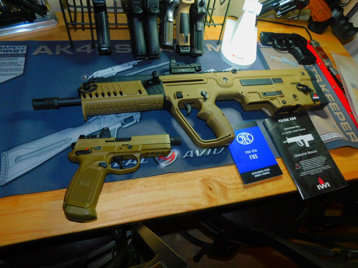 Iwi And Fn Iwi Tavor Fde X95 Bullpup. 556/ .223 Sm Red Dot And Fn Fnx ...