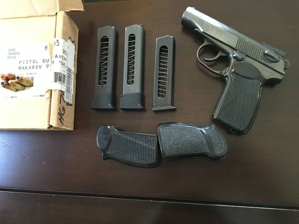 Ij-70 Makarov 9x18mm W/ (2) 10 Shot Extended Capacity Mags 10 + 1 Minty ...