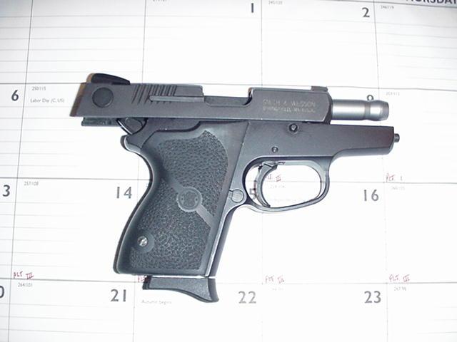 Smith & Wesson S&W Cs9 9mm And Holster For Sale at GunAuction.com - 9331991