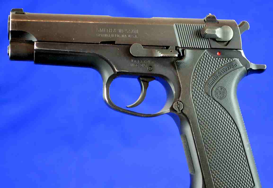 Smith & Wesson Model 915 9mm Semi-Auto Pistol For Sale at GunAuction ...