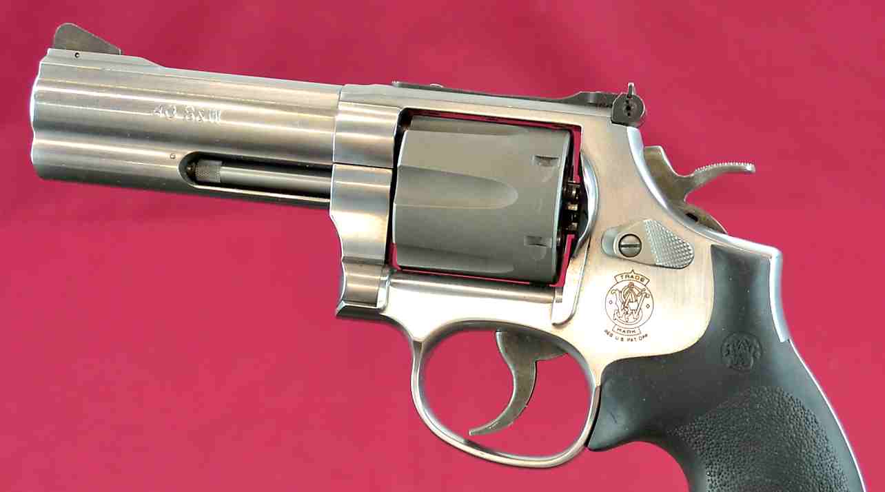 Smith & Wesson Model 646 .40s&W Revolver For Sale at GunAuction.com ...