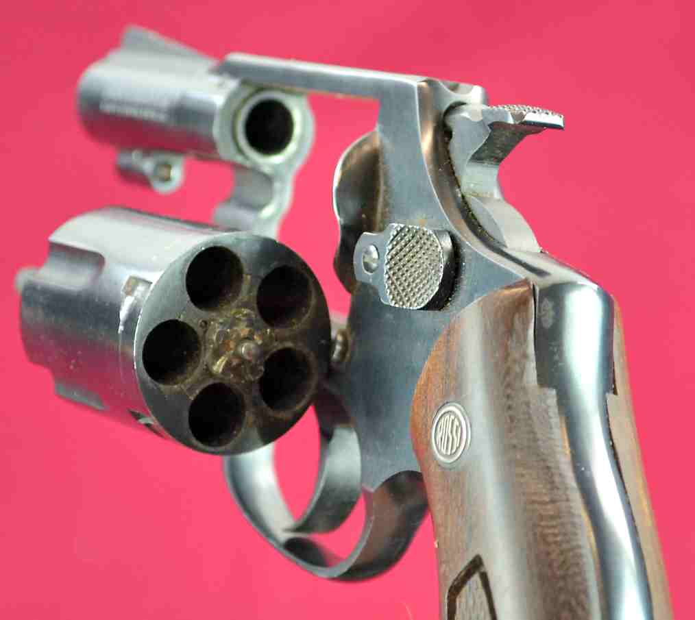 Amadeo Rossi Model 33 .38spl Revolver For Sale at GunAuction.com - 12533684