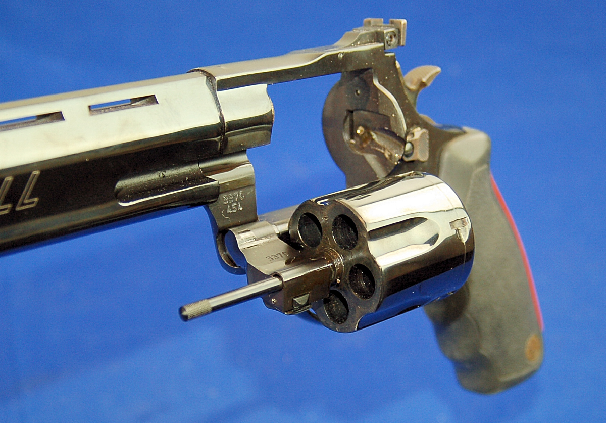 Taurus Model 454 Raging Bull .454 Casull Da Revolver For Sale at ...